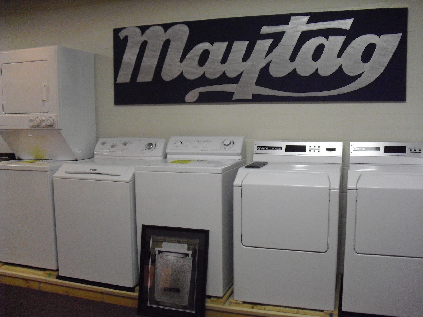 Stay on Route 6: Maytag and Train Sets: Newton, IA to Colfax, IA on ...