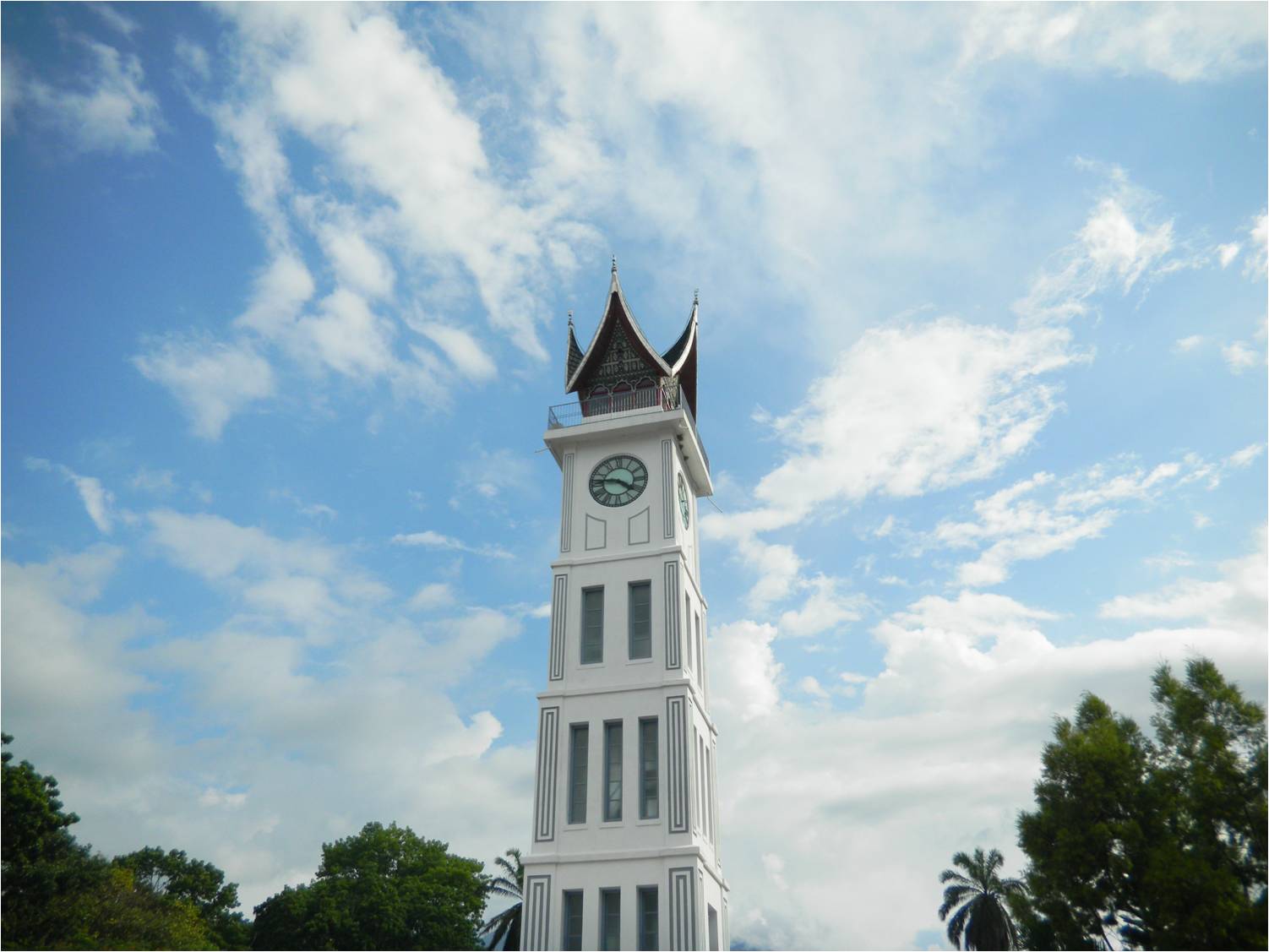 itineraryku: Bukittinggi: Bertemu Jam Gadang dan Ngarai Sianok