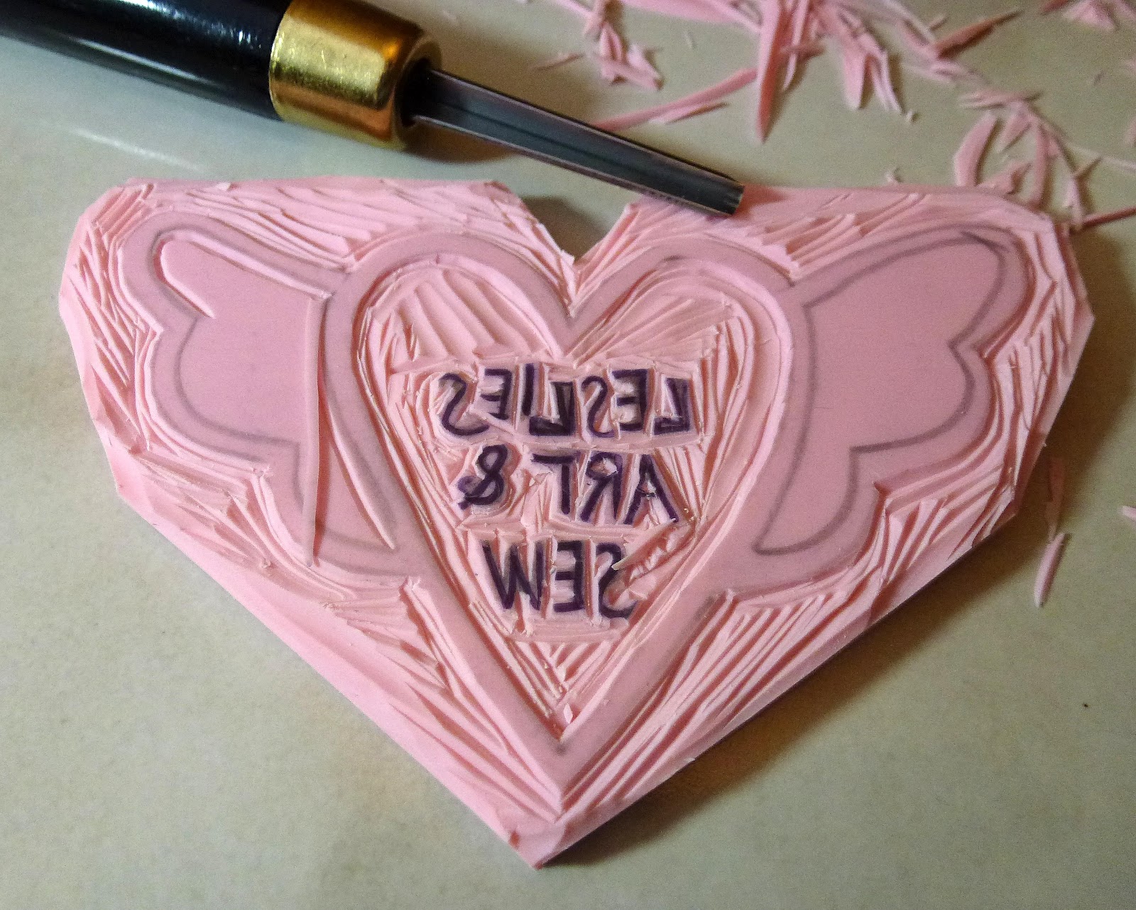 Leslie's Art and Sew: My First--and Second--Hand-Carved Stamp