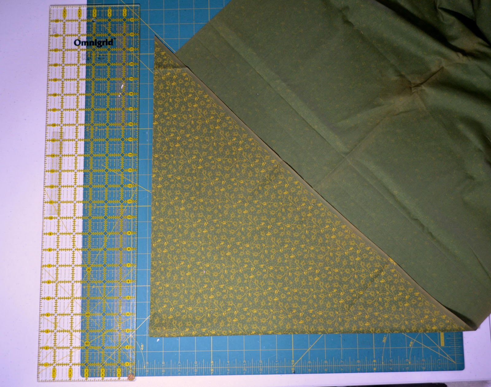 Quiltsalott: Making long stems for Trailing Vines and panel one is now ...