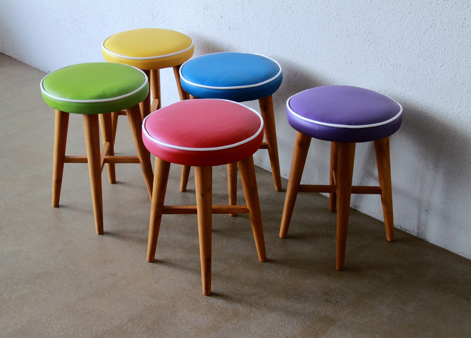 SECOND CHARM FURNITURE: NEW SHIPMENT. A PREVEIW | Bobs Furniture