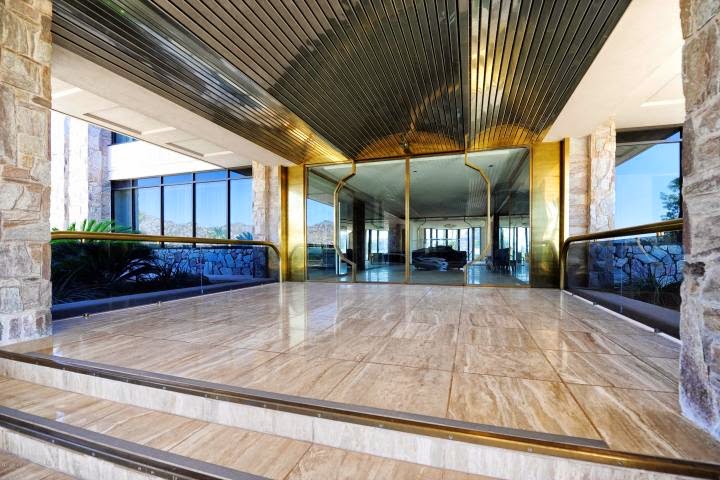 MacDaddyPaddy: McCune mansion still available $10,000,000