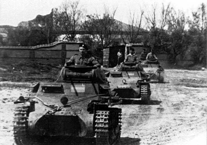 Armour force / Panssaroitu voima : Panzerkampfwagen I