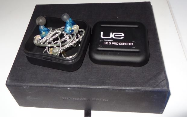 Jayesh Limaye's Tech Journal: Earphones