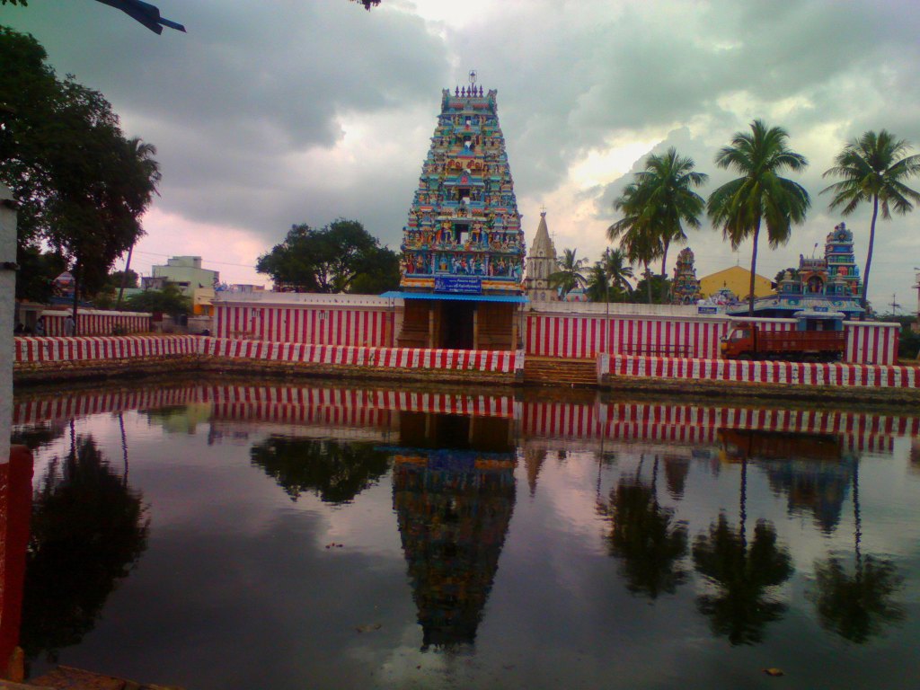 Tamilnadu Tourism: Chidambareswarar Temple, Pullambadi, Trichy