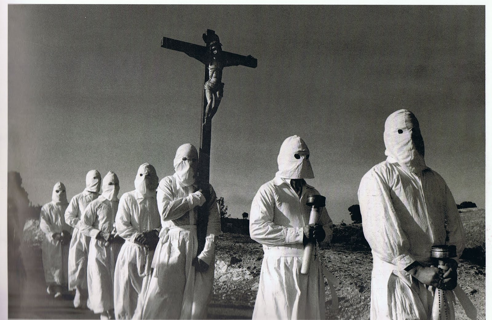 art of the beautiful-grotesque: The Art of Cristina Garcia Rodero