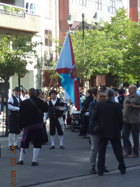 obierzoceibe: LA BANDERA DE EL BIERZO MÁS PRESENTE.