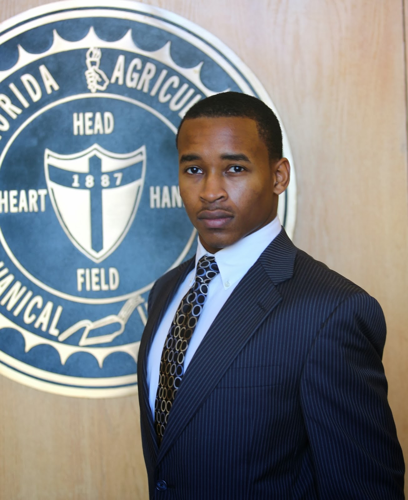 Emmanuel Emerson receives Tom Joyner Foundation scholarship