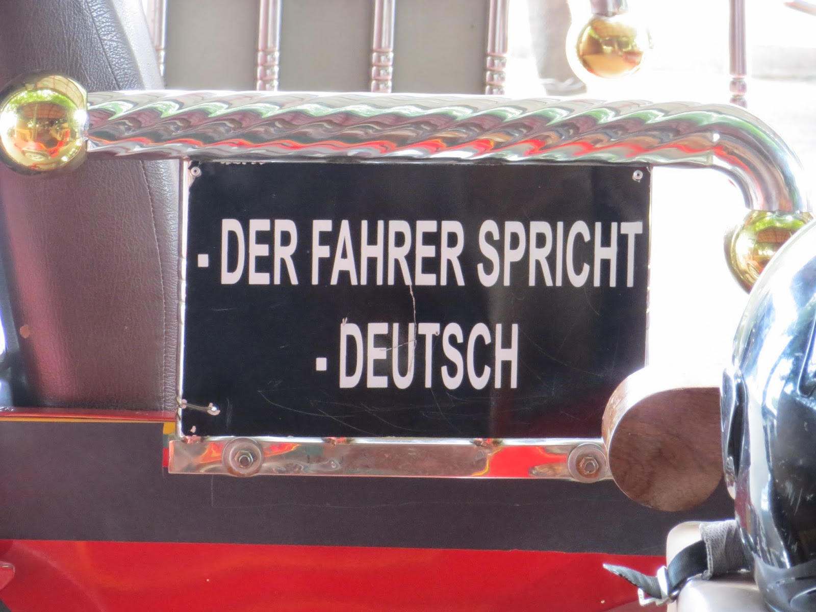 zweireisen: Der Fahrer spricht deutsch zweireisen: Der Fahrer spricht deutsch