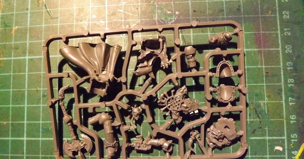Limited Edition Warhammer models: Warhammer 40k Army Box models ...