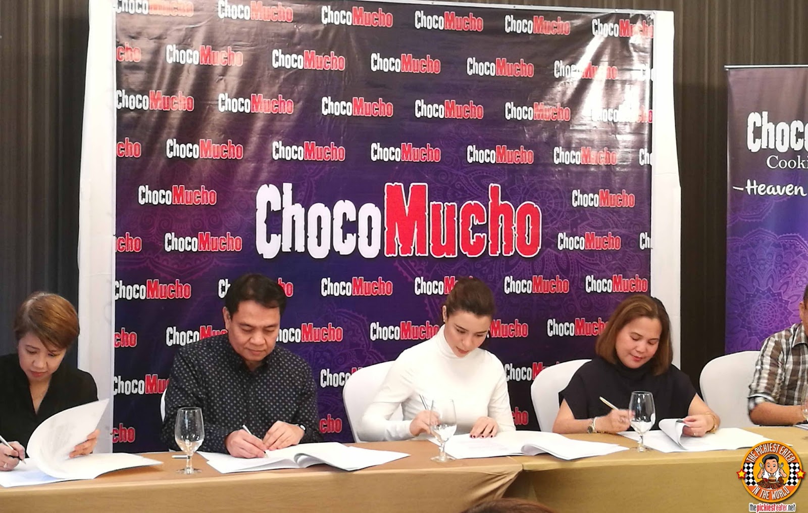 THE PICKIEST EATER IN THE WORLD: SAY YASS TO CHOCO MUCHO, WITH YASSI ...