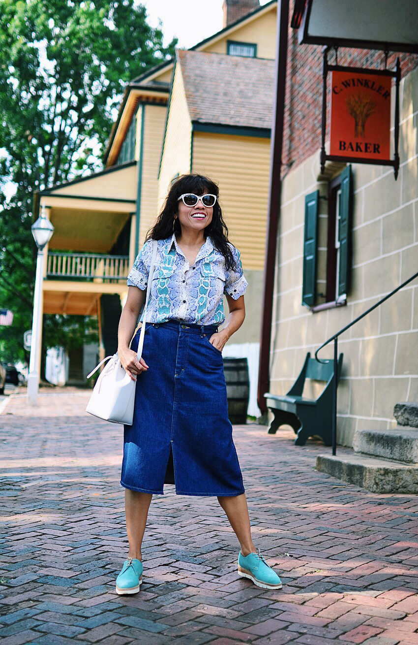 How I Wear Vintage Denim | MY SMALL WARDROBE