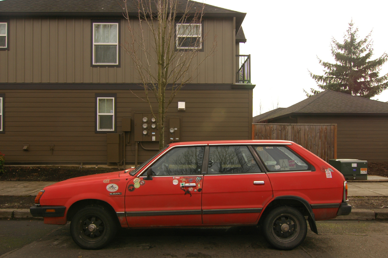 OLD PARKED CARS.: 1982 Subaru GL "Cyclops".