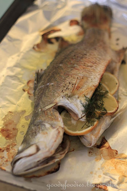 GoodyFoodies: Recipe: Oven-baked whole fish (barramundi) with lemon and ...