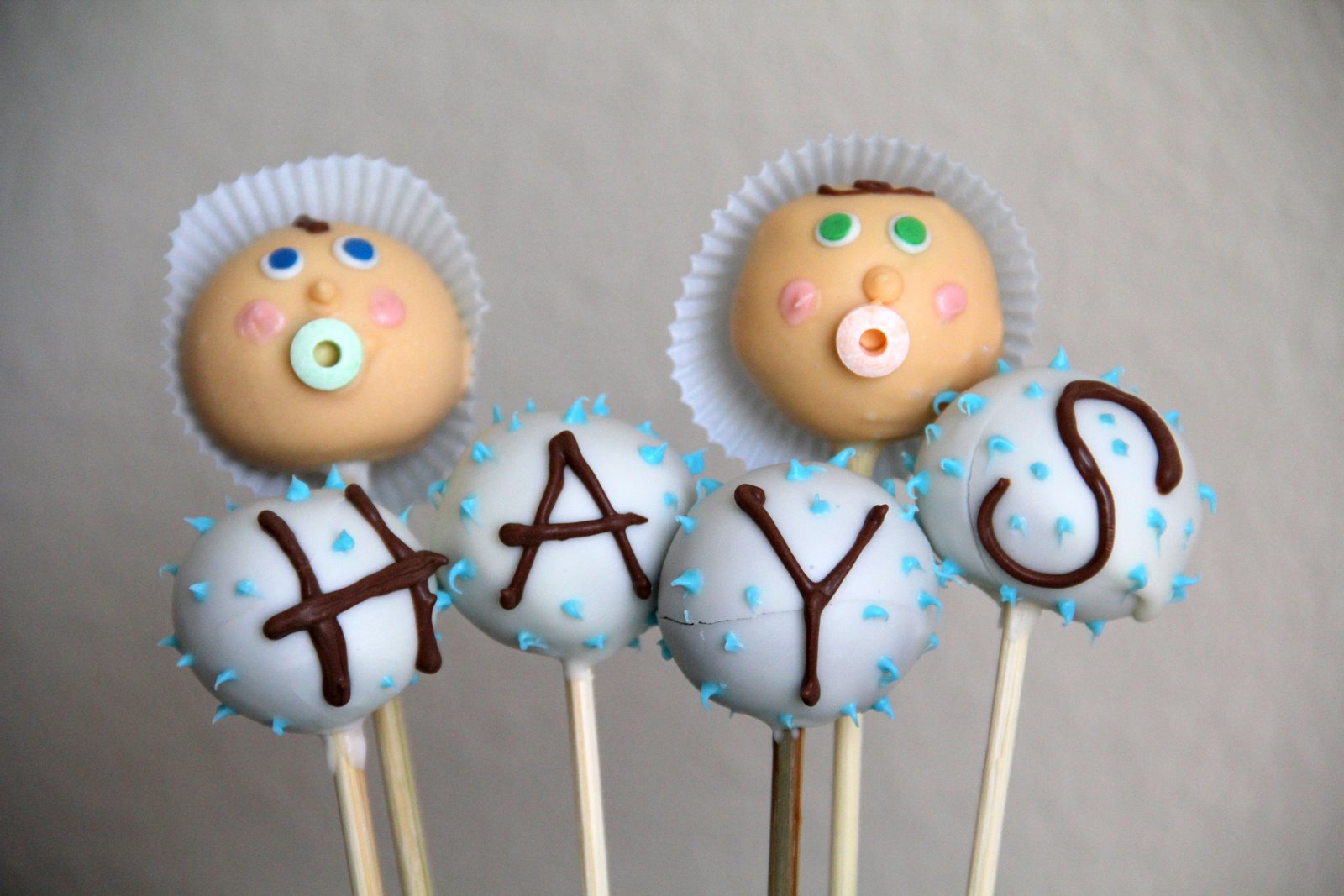 Dip, Sprinkle, Pop!: Baby Cake Pops