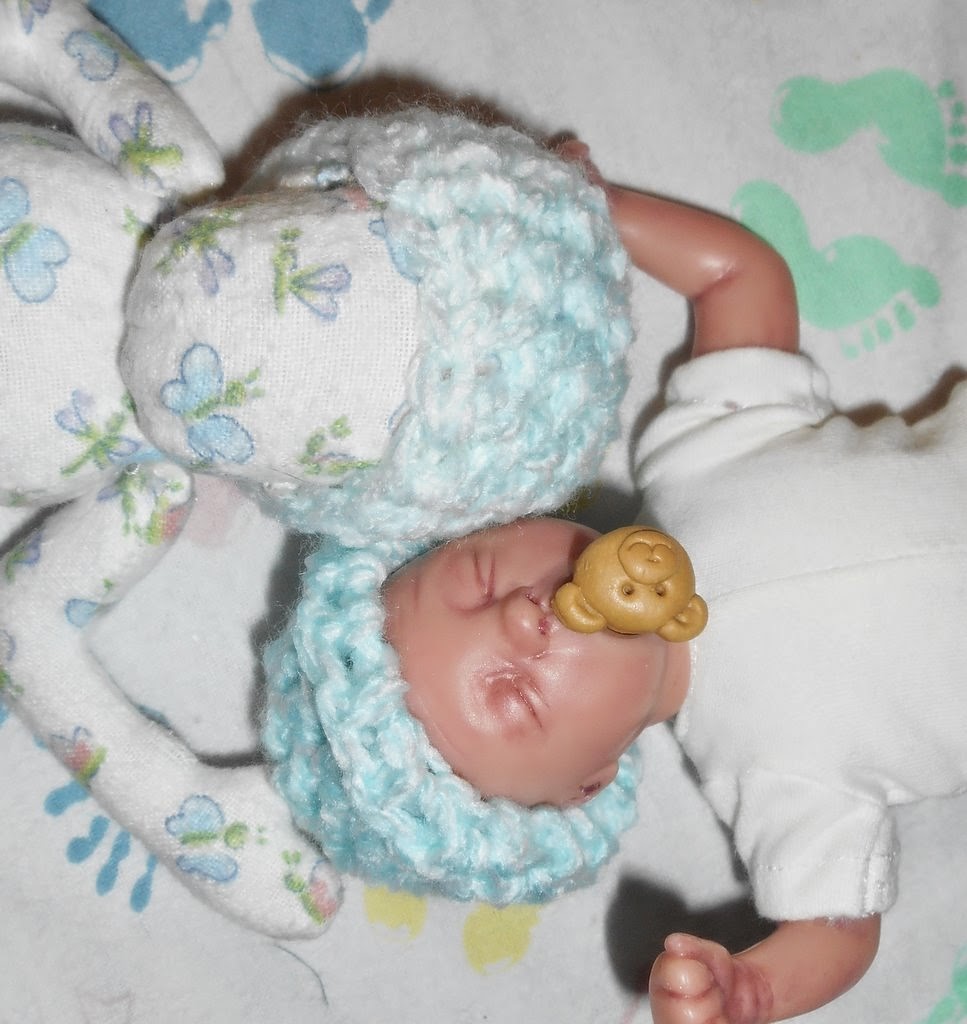 Kaitlin's Angels: 5 minute Tiny Angel Hat (15- 18 weeks)