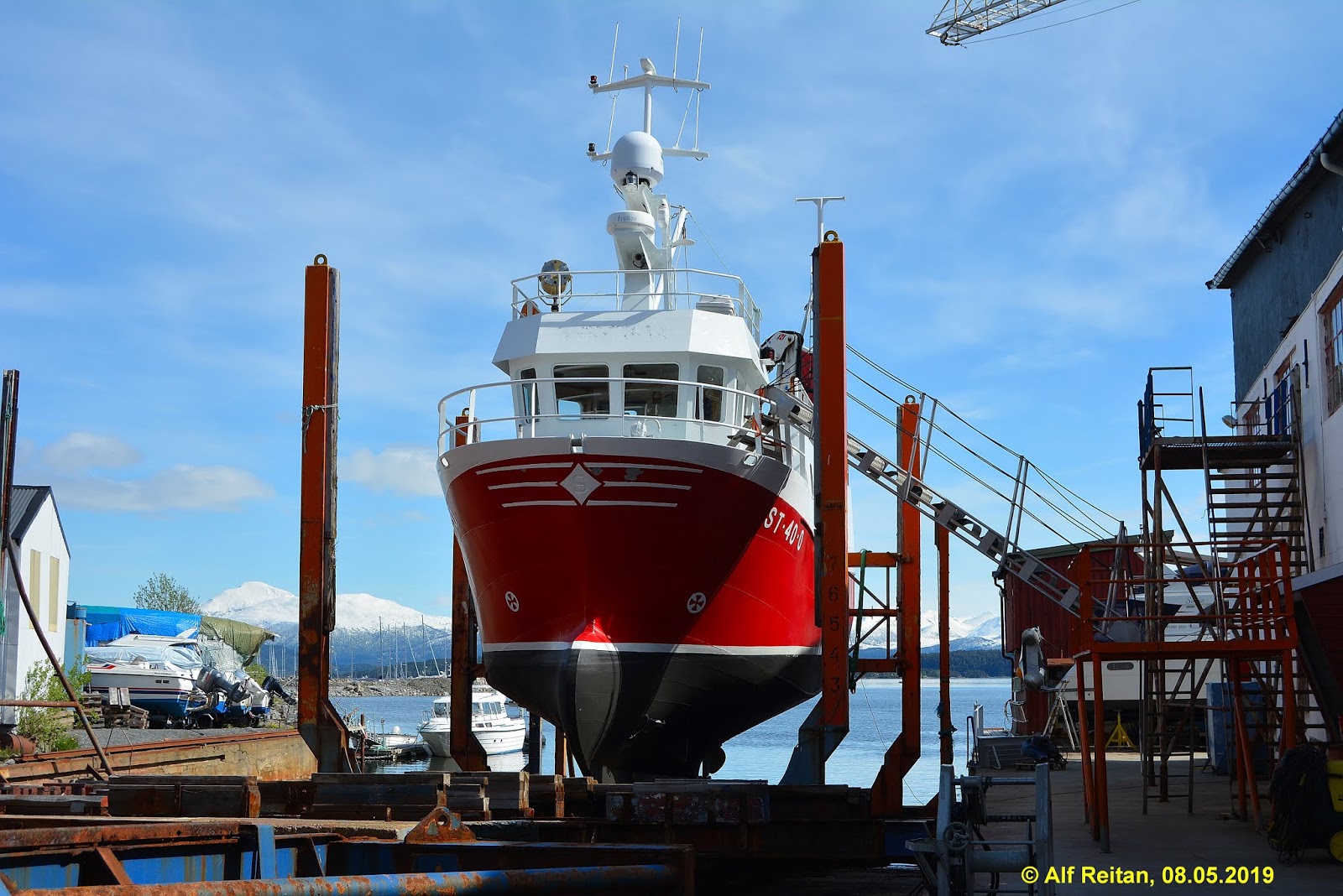"Hepsøfjord" / "Torjo" på slippen til Bolsønes Verft i Molde 08.05.2019.