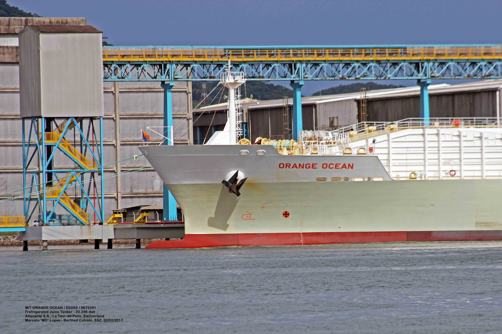 Santos Shiplovers: M/T Orange Ocean / D5DS2, Loading concentrated ...