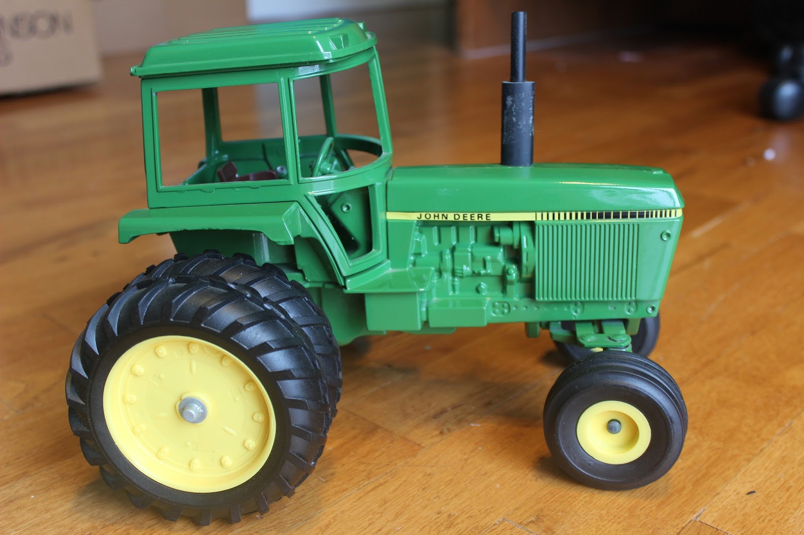 Spoelman Family Toy Tractor Collection: John Deere 4440 Iron Horse ...