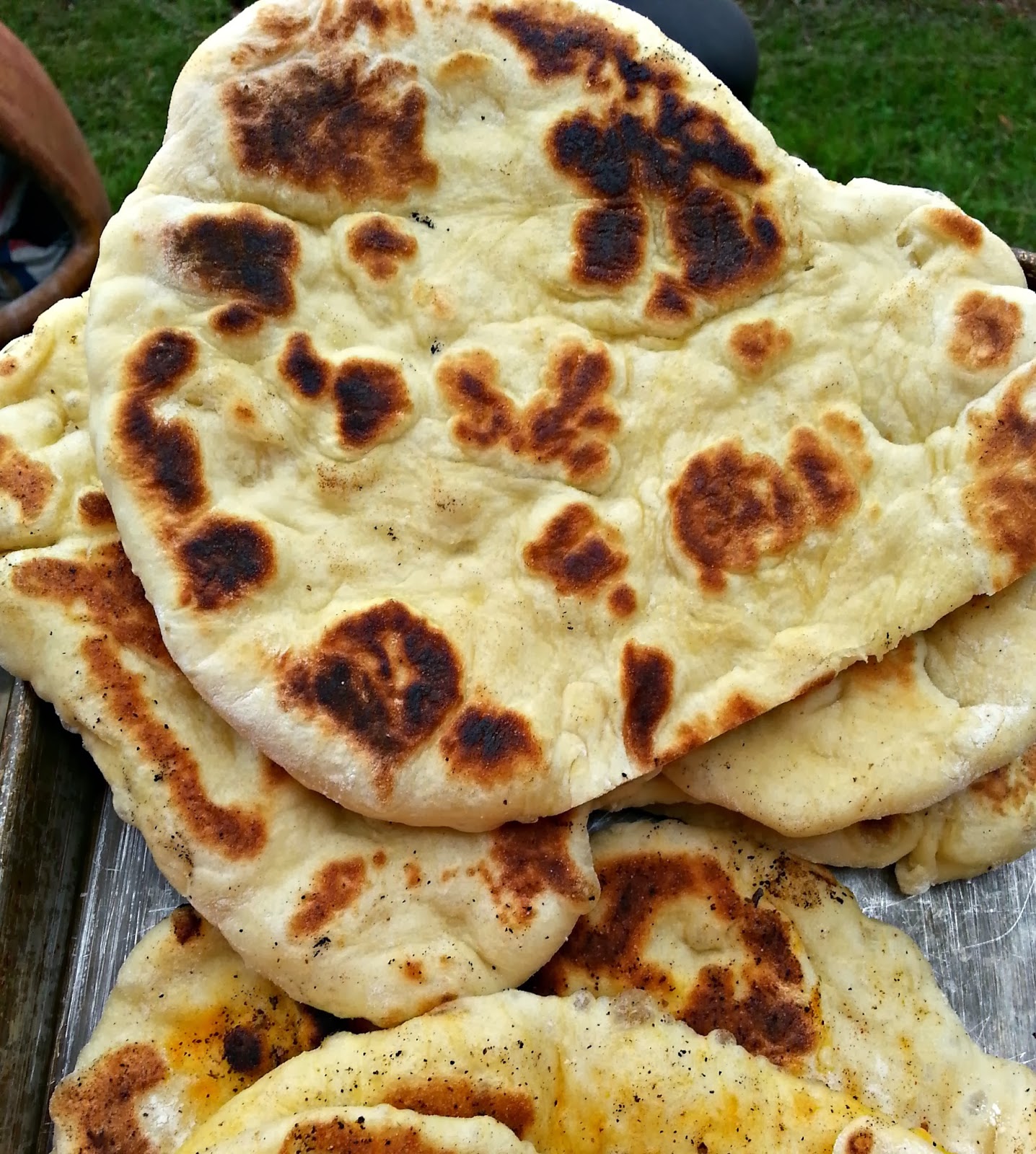 Southern Girl. City Swirl.: Weekend Bread Baking: Naan