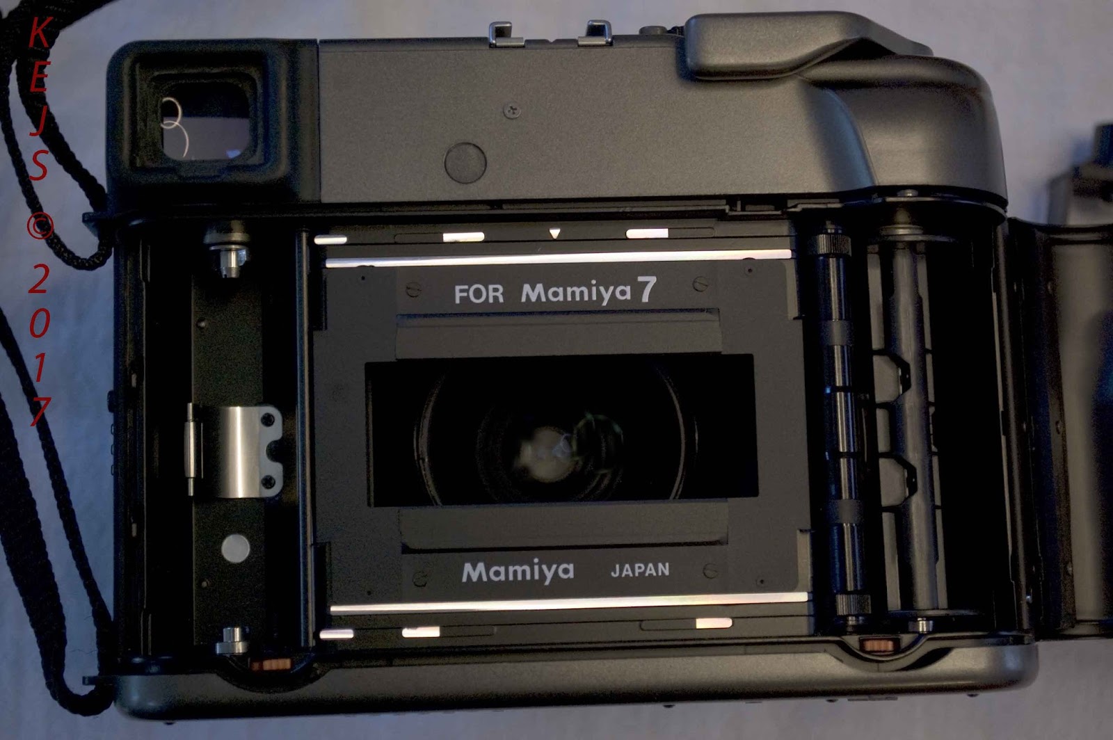 My Vintage Cameras: Redux of the Mamiya 7 Panoramic Insert