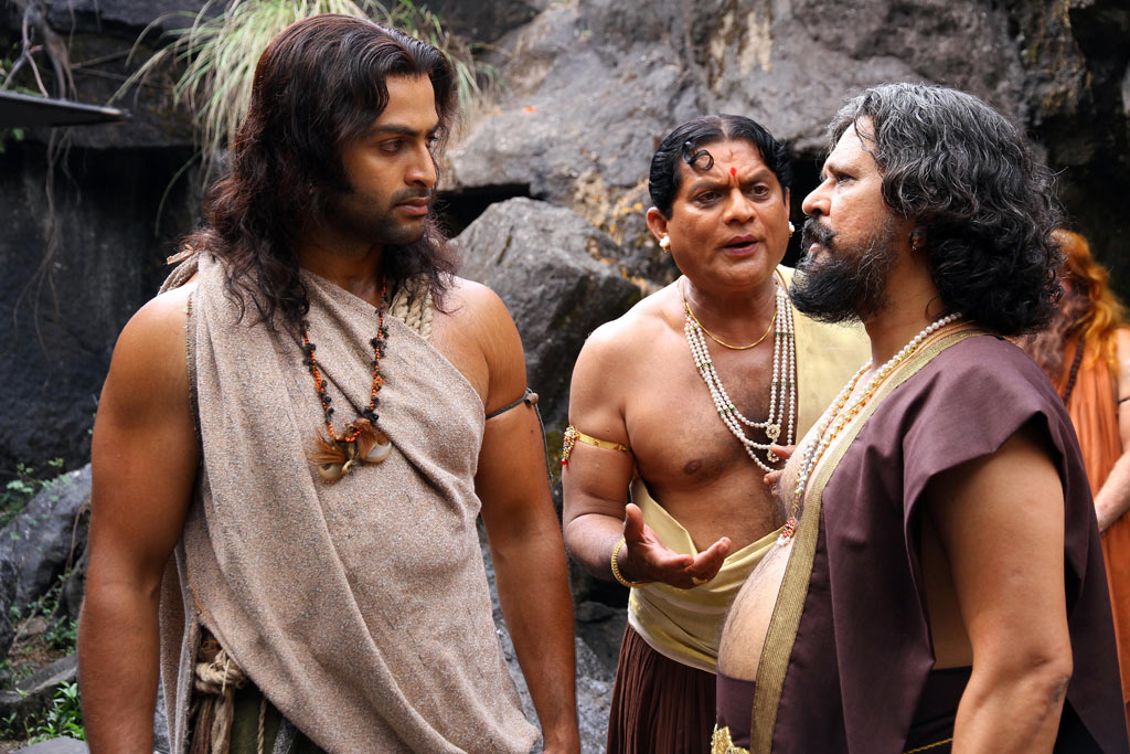 Media Gallery: Urumi Movie Latest Stills