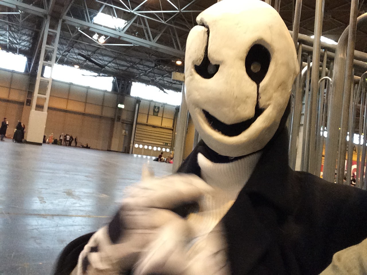 Regrettiforgetti: W.D Gaster Cosplay- Construction