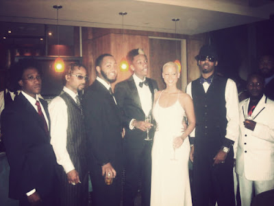 Flight 368: Wiz Khalifa And Amber Rose Married?