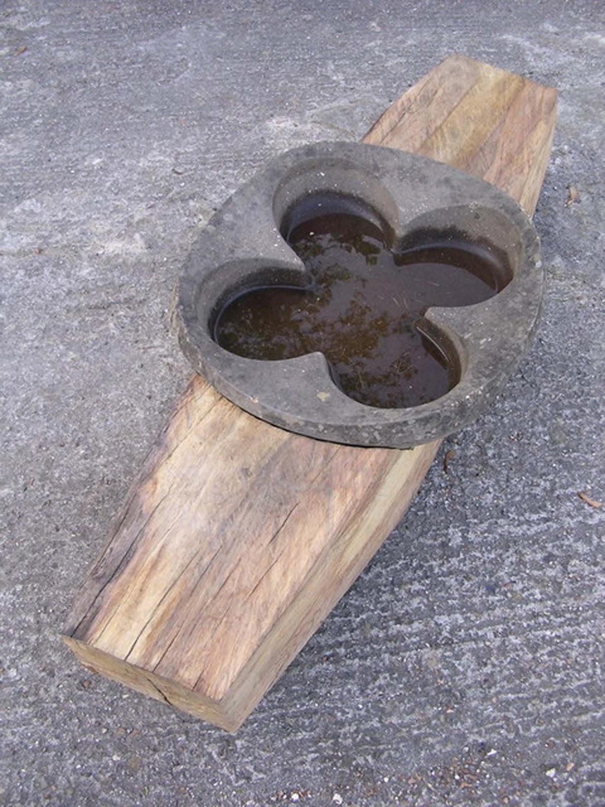 Flowforms and Environment Art: Nigel Wells creates water play for ...