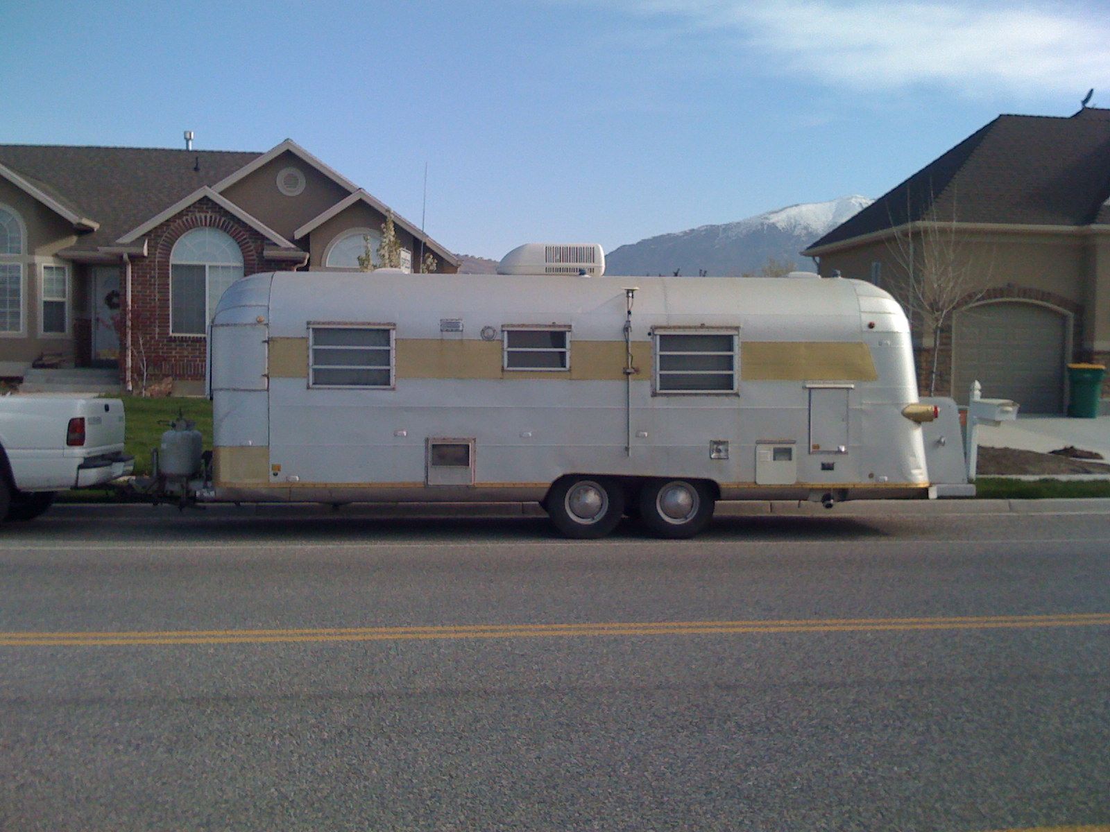 Vintage Trailer Lady: Say "Hello!" to The Boss Lady