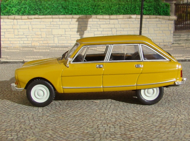 CITROËN AMI 8 (1969) | Autos de Clásicos