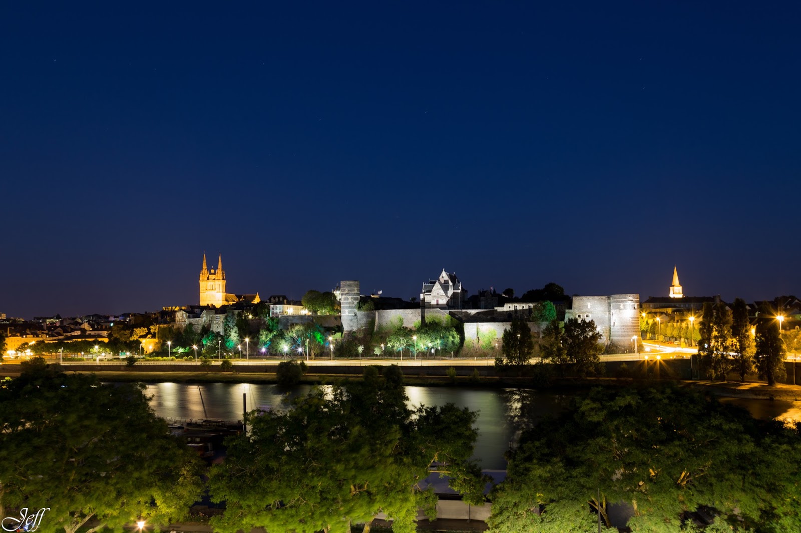 Angers vu de nuit - Ma belle région des Pays de la Loire