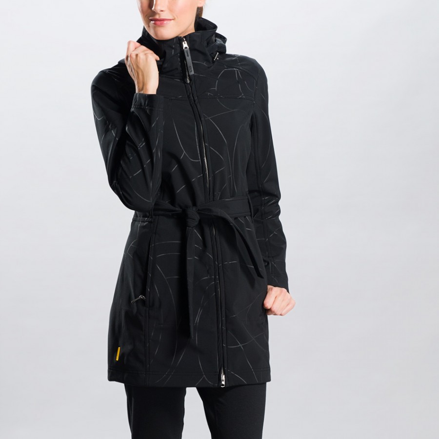 Finding a Modern, Stylish Spring Rain Jacket for Curvy Hips | Dans le ...