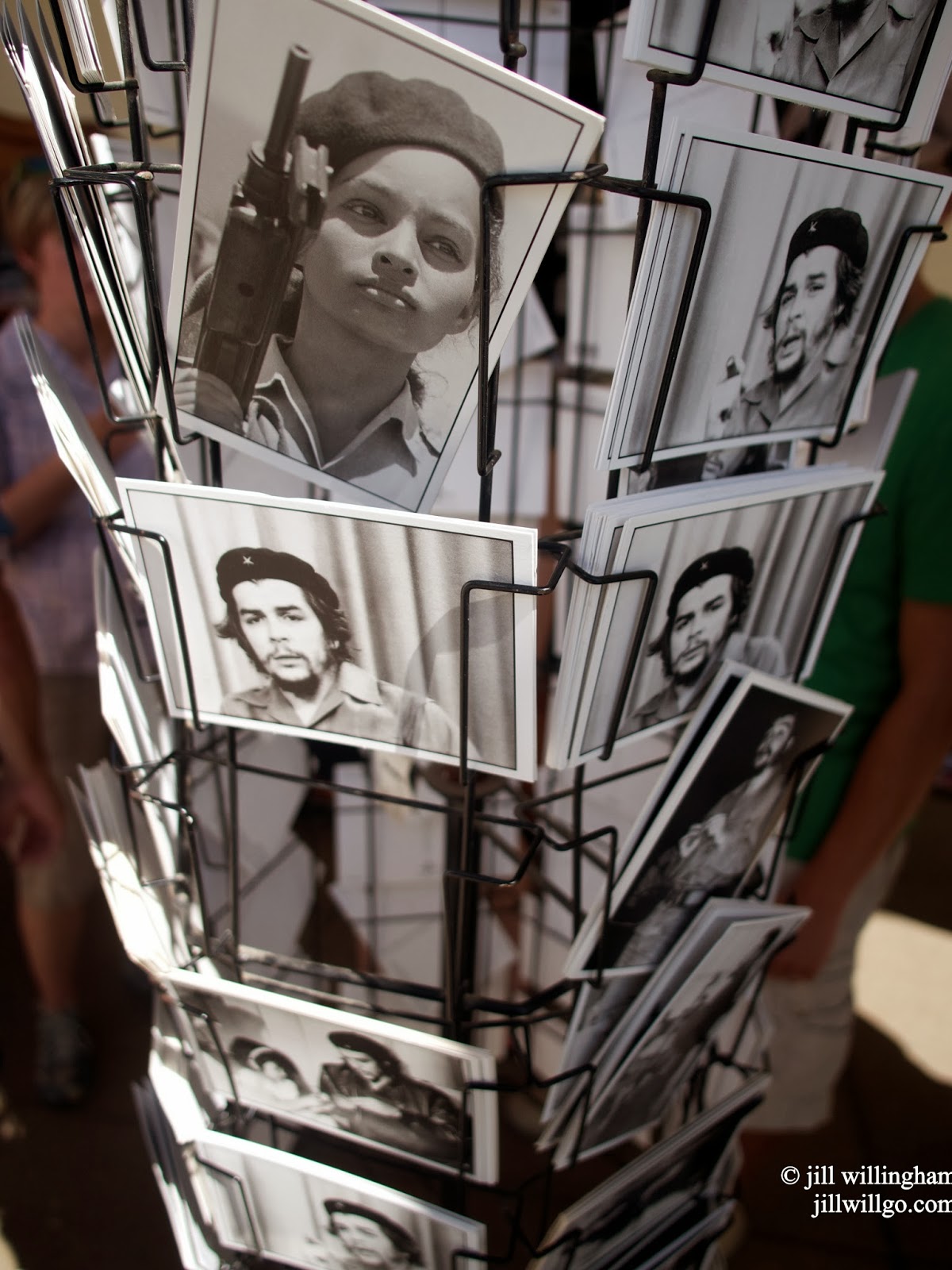 "You can stare at the pretty señoritas because such staring is a ...