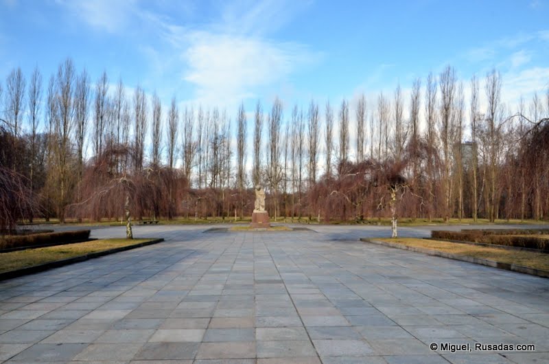 Rusadas: Viaje por Alemania: Memorial Soviético de Guerra del Parque ...