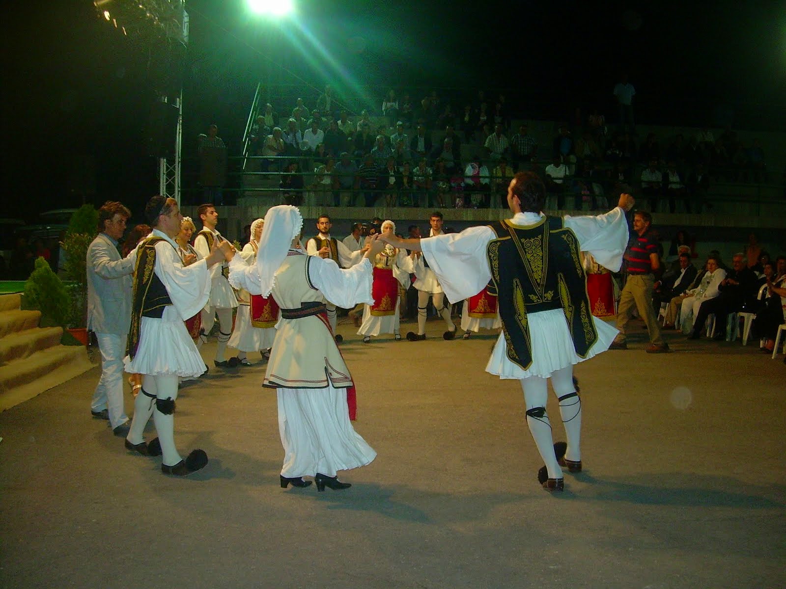 Φυσική Αγωγή: Καλαματιανός, Τσάμικος και άλλοι χοροί