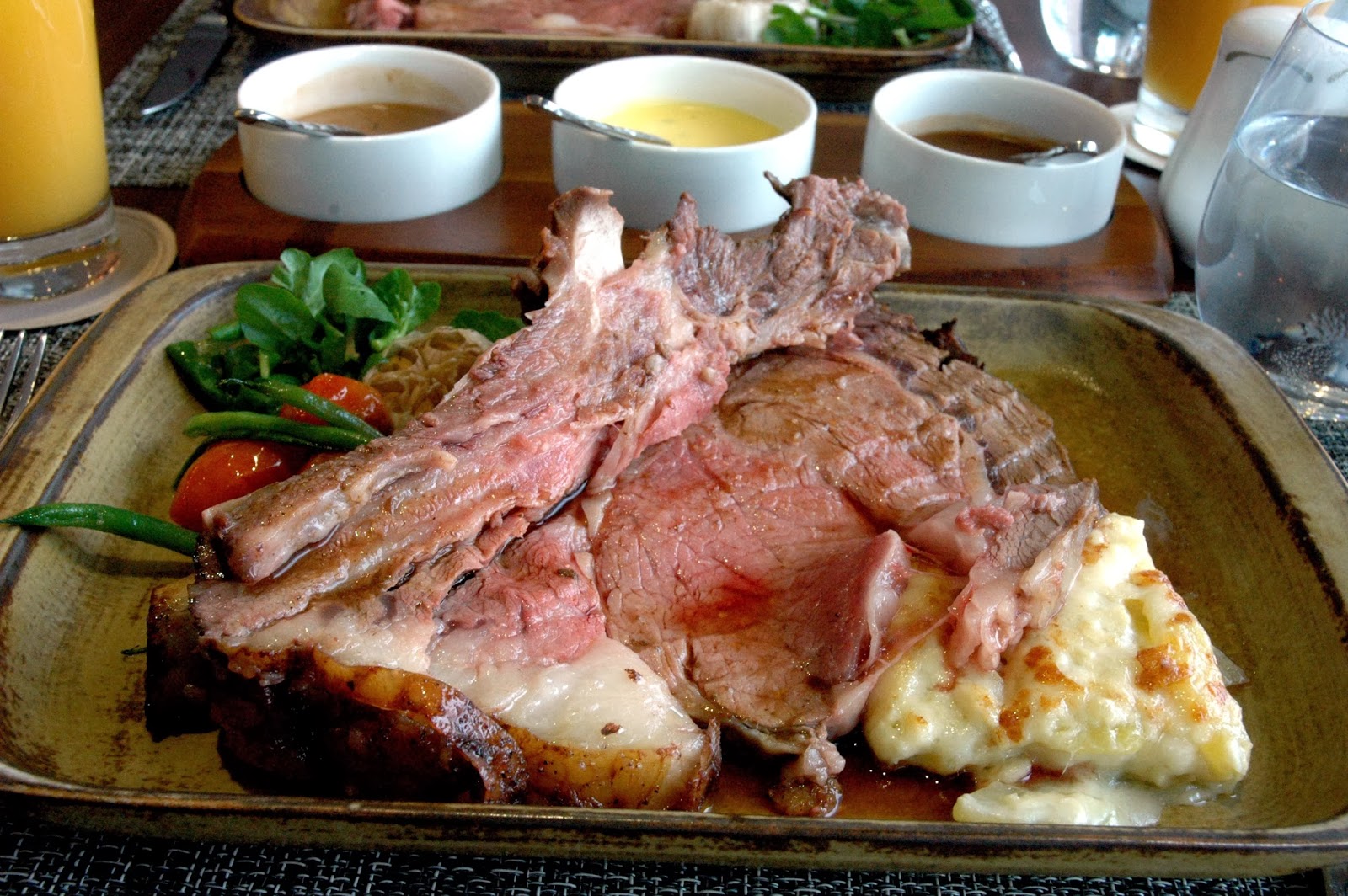 DUDE FOR FOOD: Cowrie Grill: Manila Hotel's Signature Restaurant Opens ...