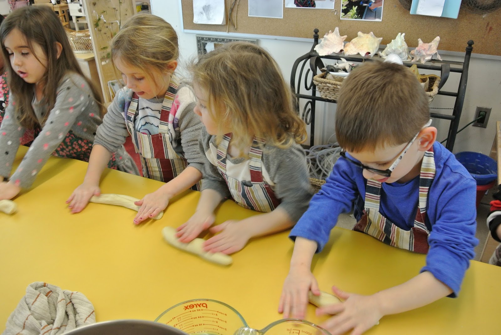The Wonderful World of Kindergarten: The children make bread