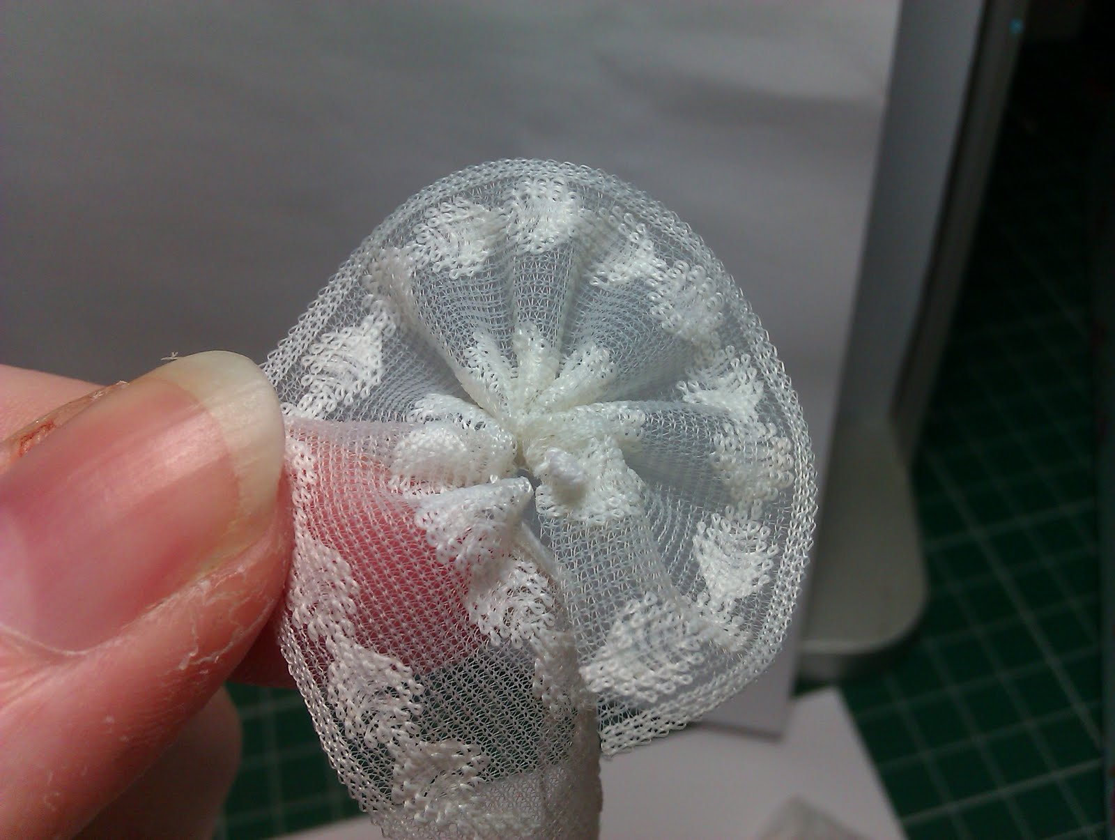 Flower Tutorial - Lace flowers