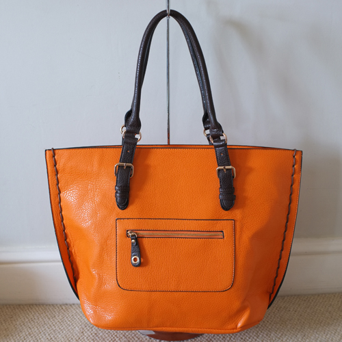 Handbags, Handbags, Handbags!: Trend Alert! Orange Bags!
