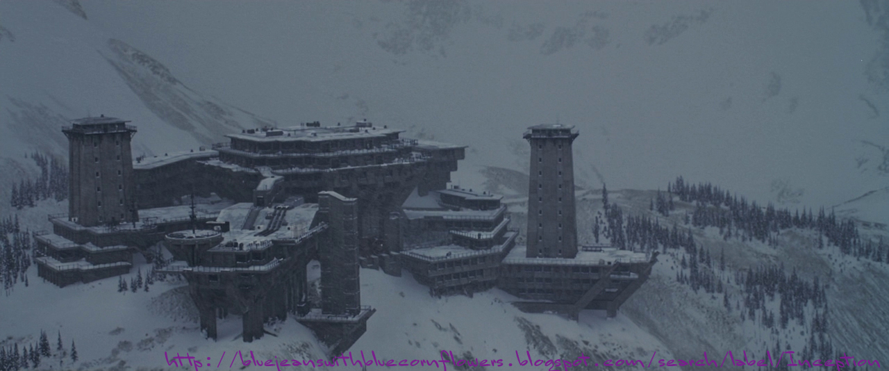 BLUEjeansWITHblueCORNFLOWERS: Начало Кристофера Нолана, перевод ...