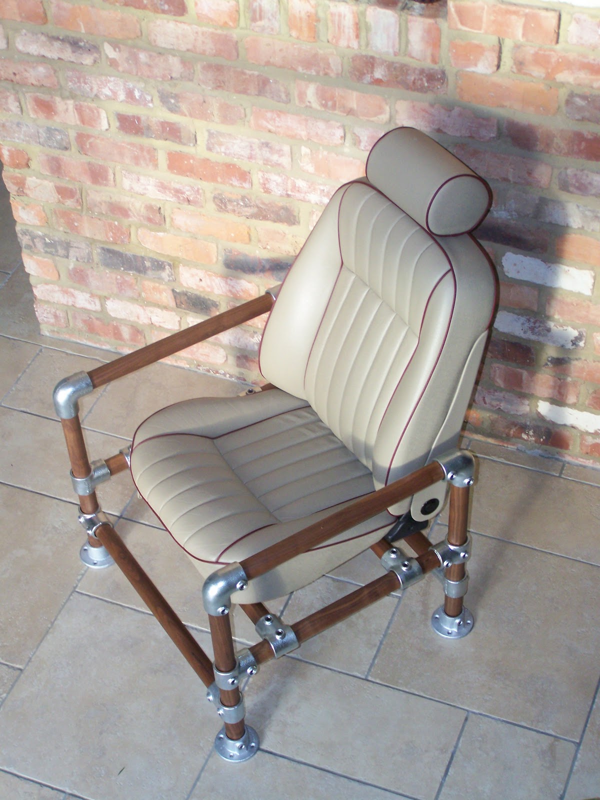 theofficechairshop.co.uk: Incredible unique office furniture.