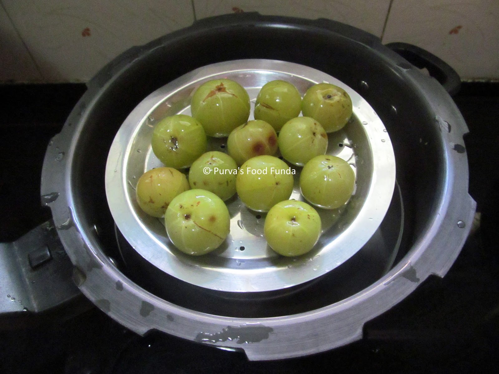Food Funda: Avala Supari (Indian Gooseberry Mouthfreshner)