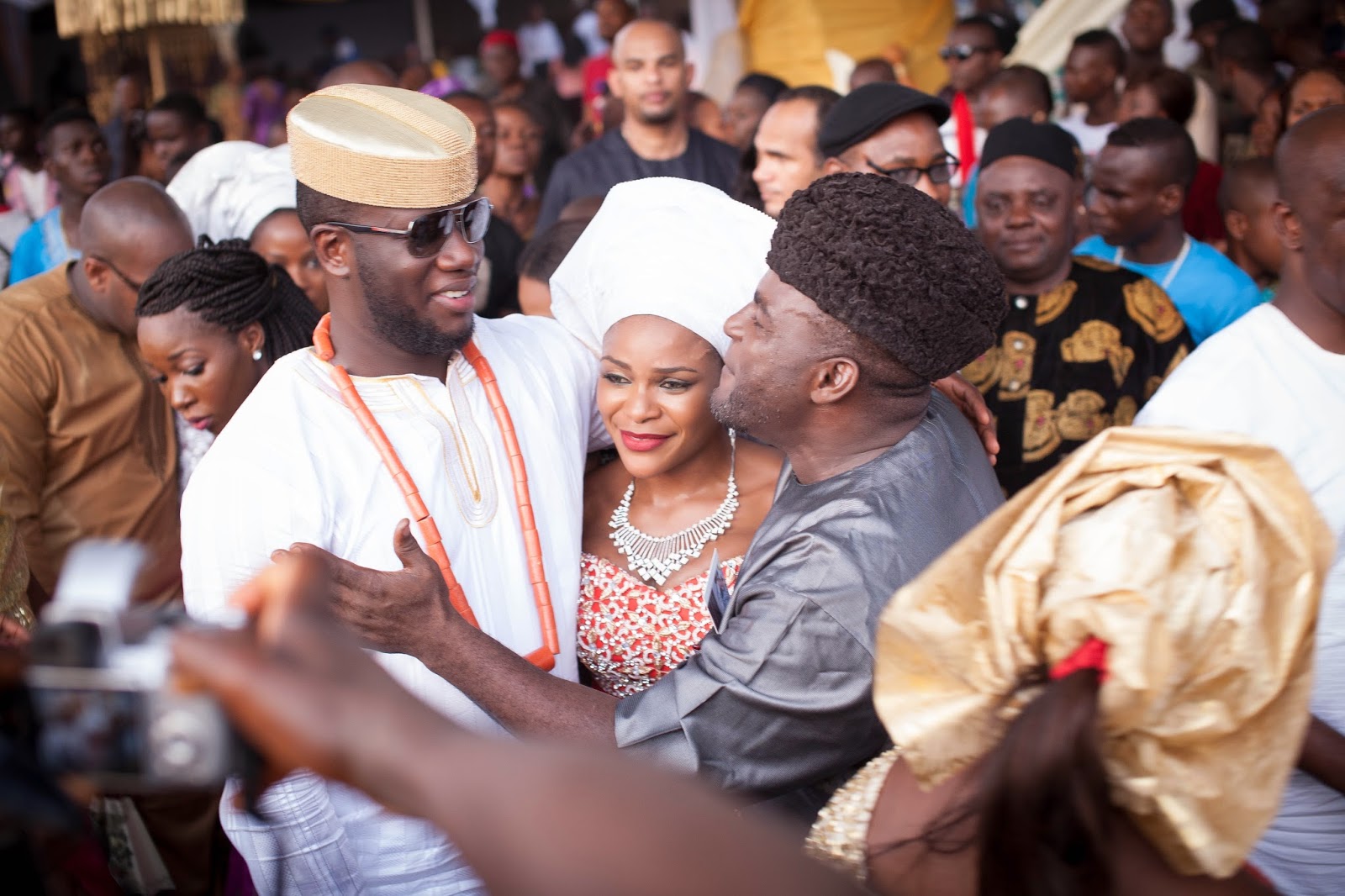 iConceptsNG: THE IYIZOBA'S TAKE OVER UMUNZE, AS FLAVOR GRACES THE EVENT!