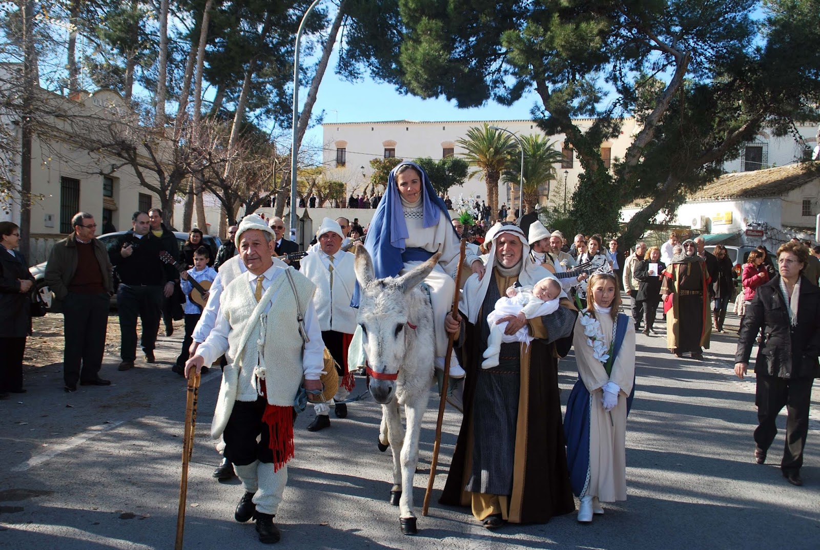 VILLENA CUÉNTAME: 2013/2014 PROGRAMA DE ACTOS DE LA AGRUPACIÓN DE FIESTAS DE NAVIDAD Y REYES DE ...