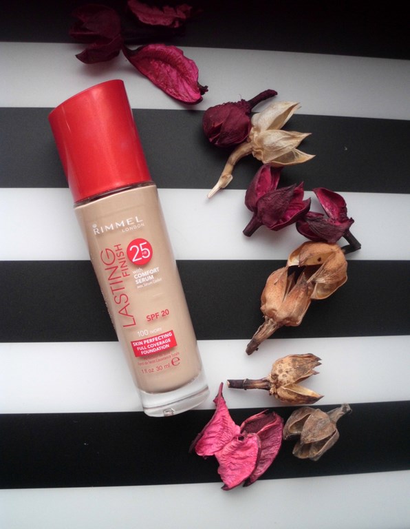 Blanka beauty&lifestyle: Rimmel Lasting Finish 25h Foundation Blanka beauty&lifestyle: Rimmel Lasting Finish 25h Foundation