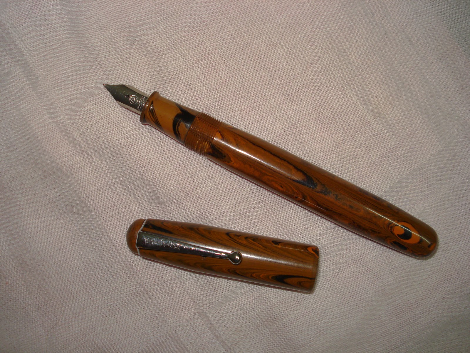 jaisiri: In search of the nostalgic MISAK Fountain Pen (in Hyderabad ...
