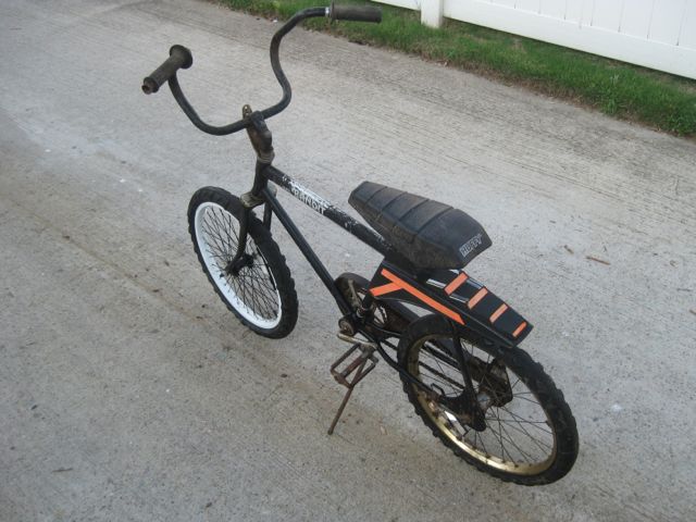 Huffy Smokey and the Bandit Bicycle Resto