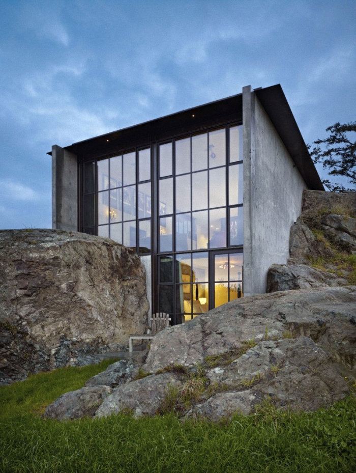 La Casa Pierre Incrustada en las Rocas por Arquitectos Olson Kundig