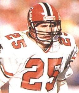 Today in Pro Football History: Highlighted Year: Scott Case, 1988